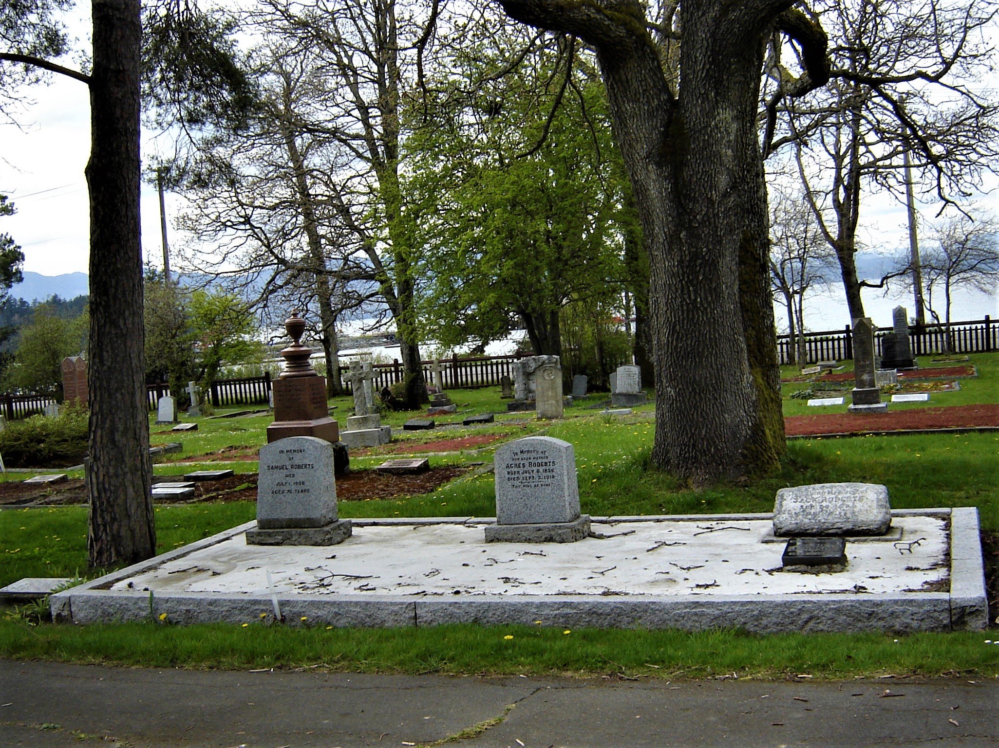 Holy Trinity Anglican Church Cemetery – Old Cemeteries Society of Victoria